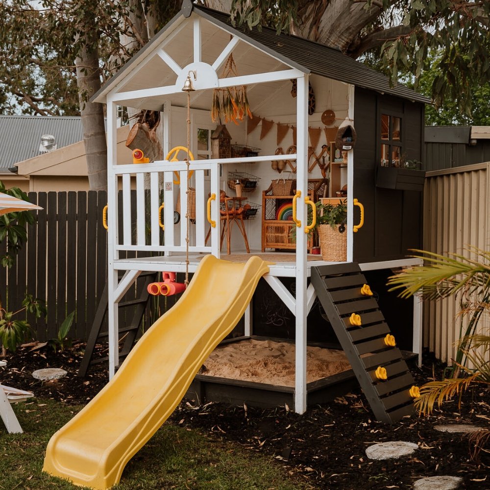 Cubby Houses - Outdoor Hideaway